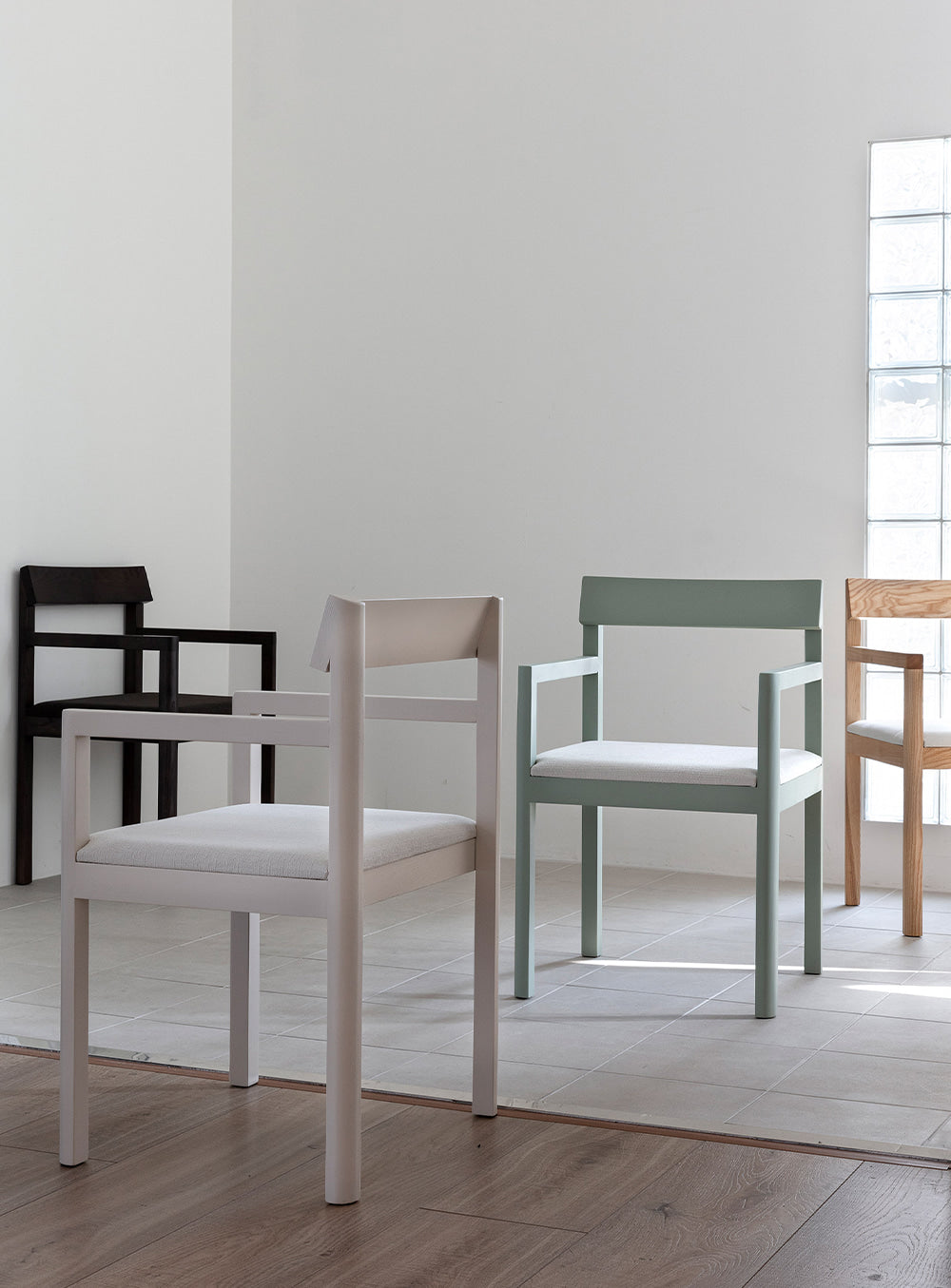 Round Arm Chair – Movement Lab
